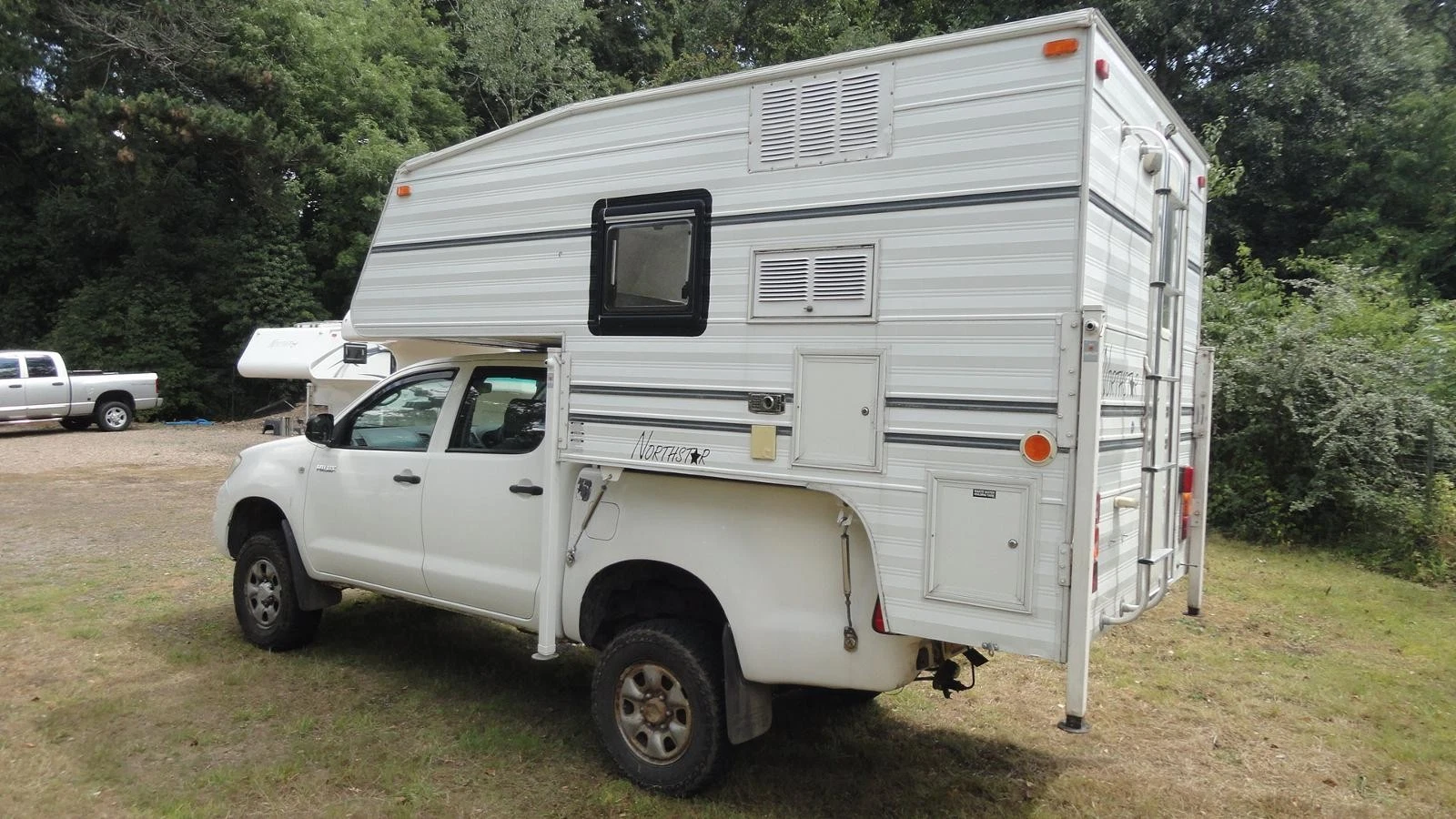Northstar Toyota off road 4X4 Demountable Camper - 5thwheels.co.uk